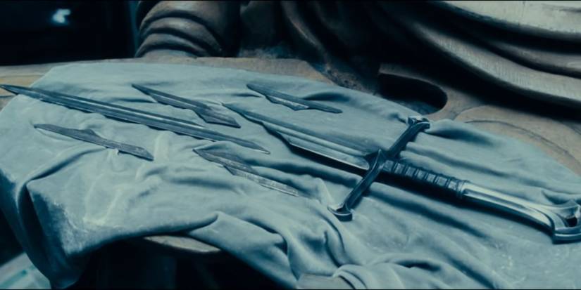 Narsil, The Most Famous Sword In Lord Of The Rings, Fully Explained