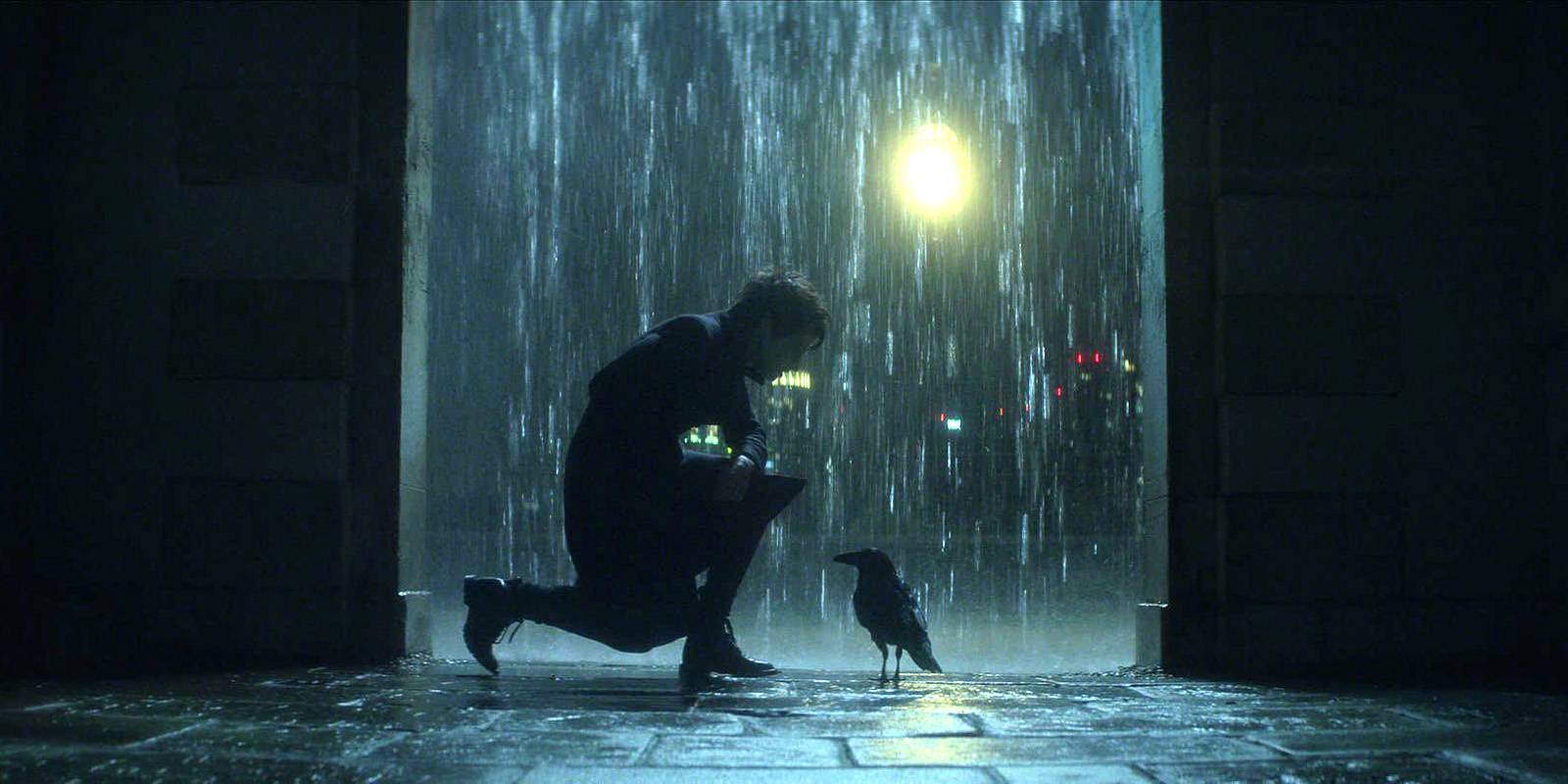 The Sandman Image Reveals First Look At Matthew The Raven