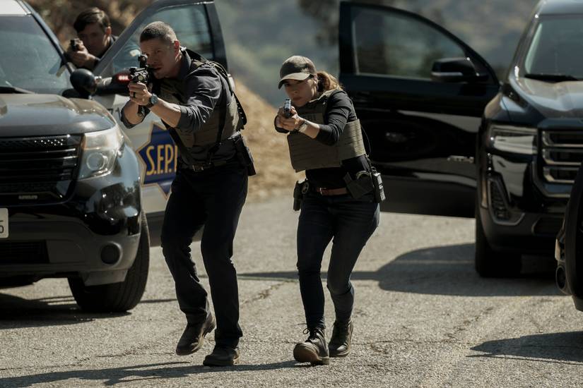 Terminal List Images Give First Look At Chris Pratt Navy SEAL Thriller