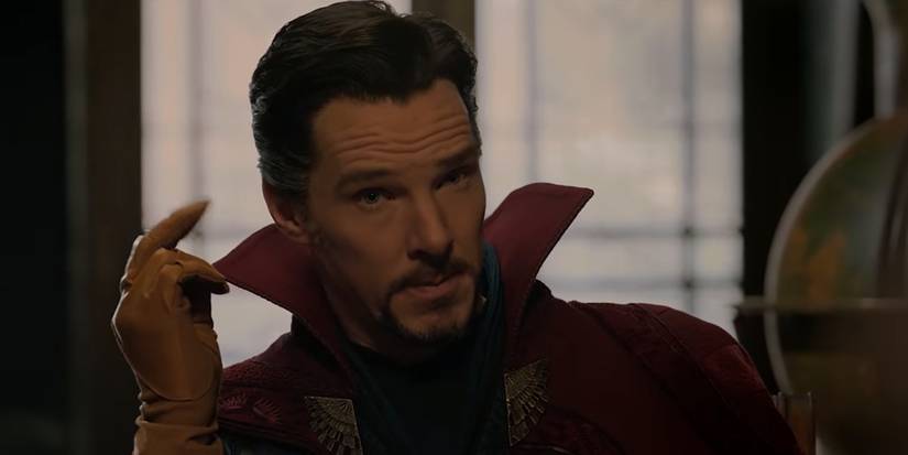 MCU: 15 Hidden Details About Benedict Cumberbatch's Doctor Strange Costume