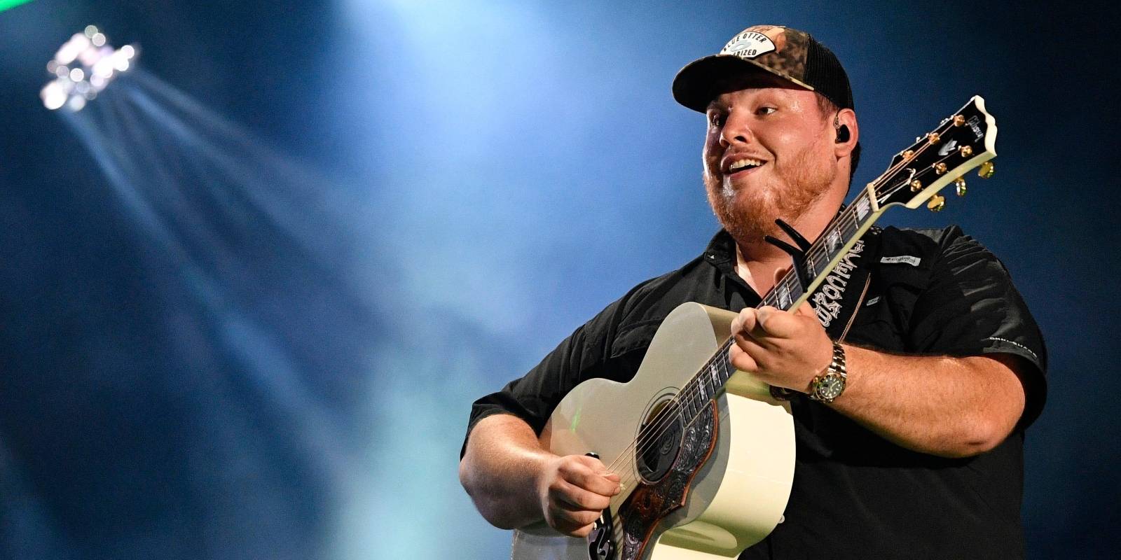 2 Years Ago, This Country Artist's Most Unexpected #1 Hit Made History ...