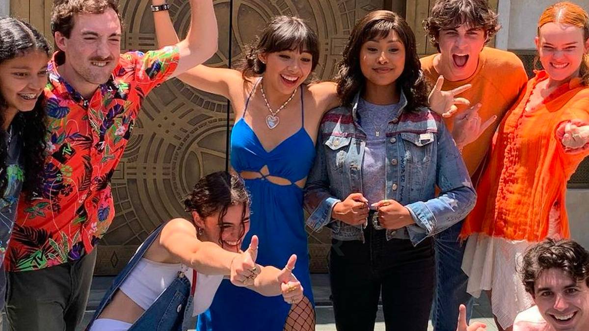 MCU America Chavez Actor Poses With Disneyland Counterpart in New Image