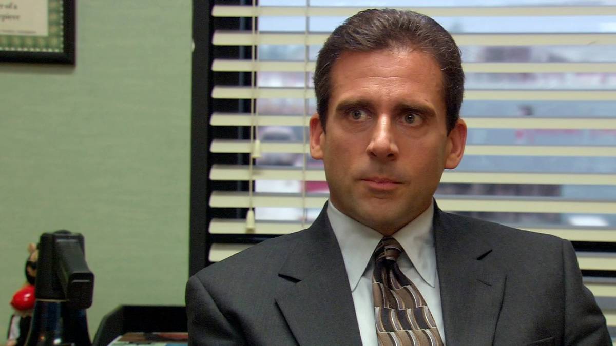 Michael Scott's New Look After The Office Season 1 Explained By Stylist