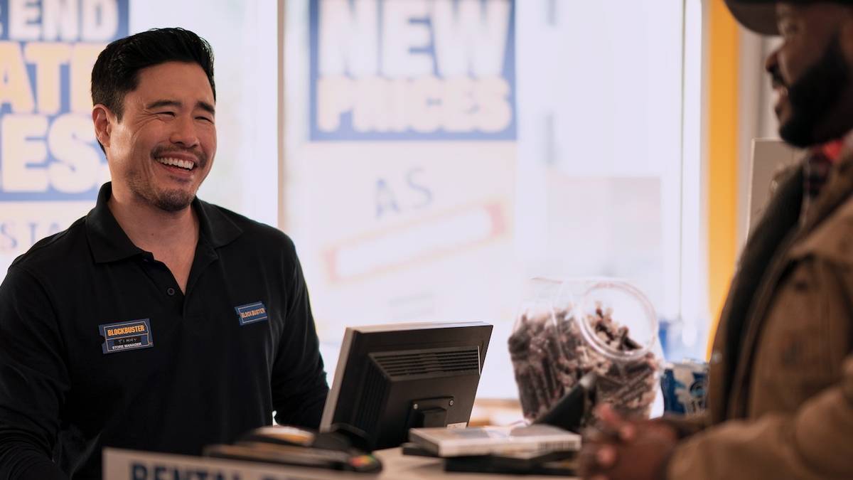Blockbuster First Look Images Reveal Netflix’s New Rental Store Comedy