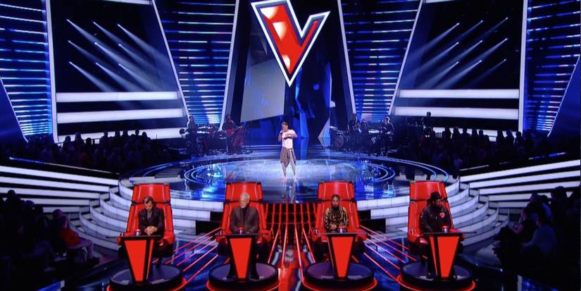 The Voice: 10 Fakest Things About The Show, According To Cast And Crew