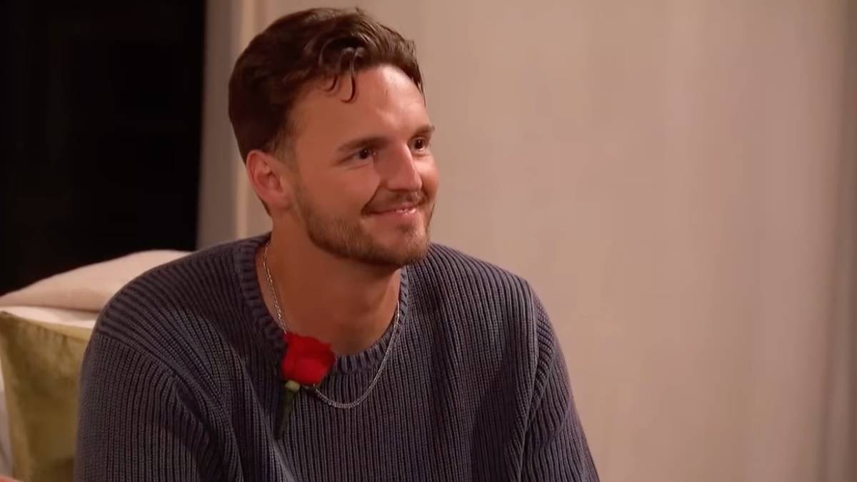 Bachelorette: Gabby & Rachel Reveal Logan Switch 'Wasn’t A Big Deal'