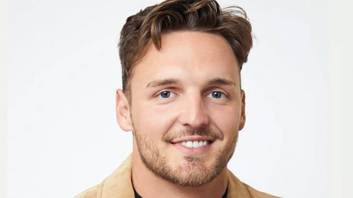Logan Reveals Mental Health Struggle During Bachelorette Journey
