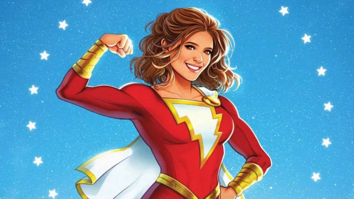 Shazam Cosplay Honors DC's New God-Tier Champion of Magic