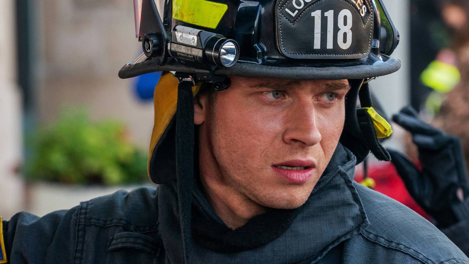 Oliver Stark Interview: 9-1-1 Season 6