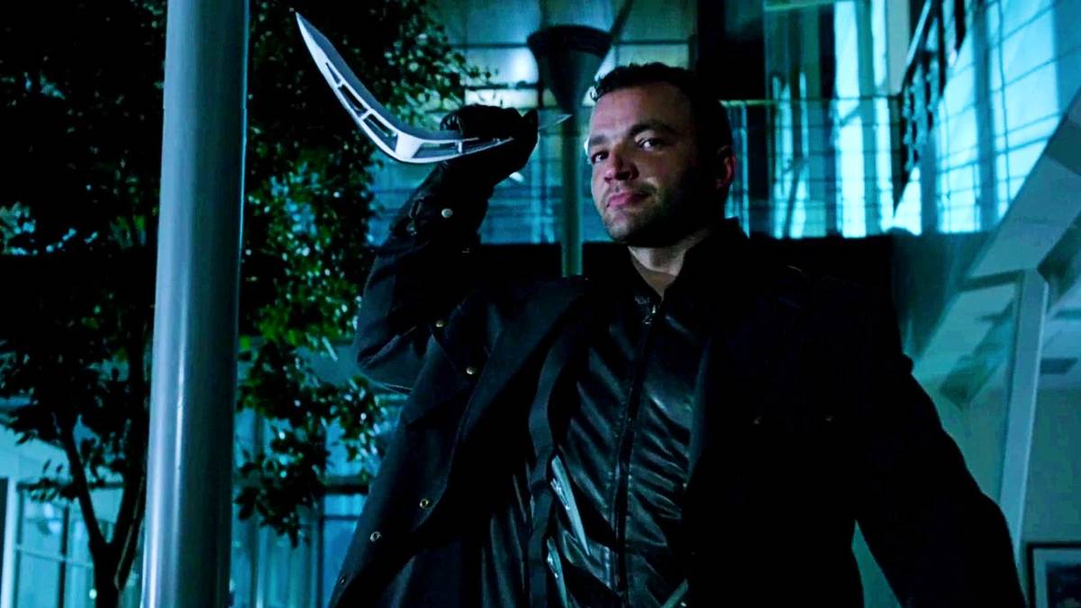 The Flash Season 9 Set Photo Teases Captain Boomerang's Return