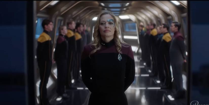 Every Picard Titan-A Bridge Crew Member (& Season 3 Clues)