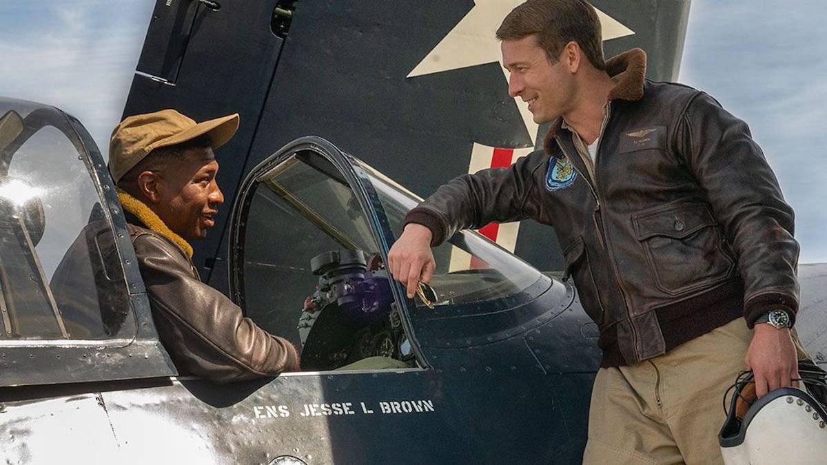 Devotion Review: A Respectful War Epic That Flies High On Its True ...