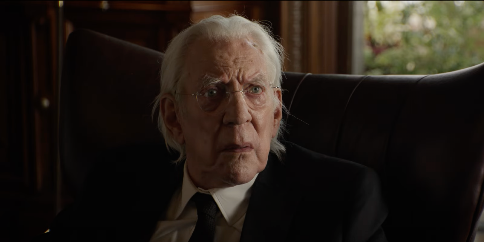 "A Great Actor": Stephen King Honors Donald Sutherland & His ...