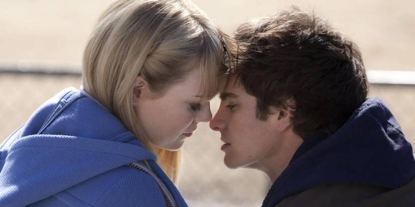 Emma Stone Has Brilliant Reaction To Seeing Andrew Garfield In Audience ...