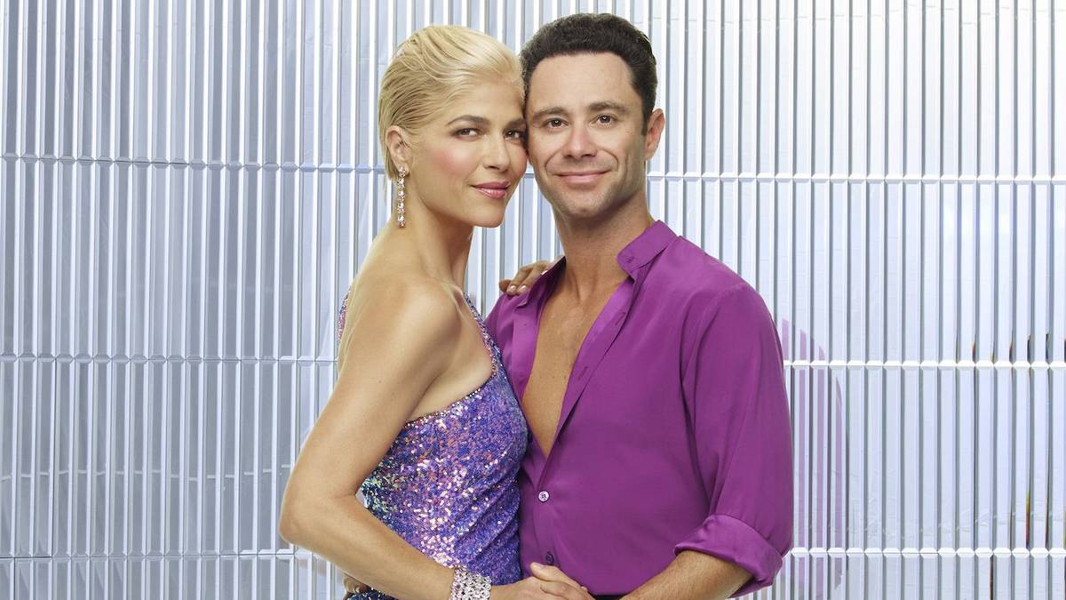 DWTS: Selma Blair Admits Dancing Blindfolded Was 'Amazing'