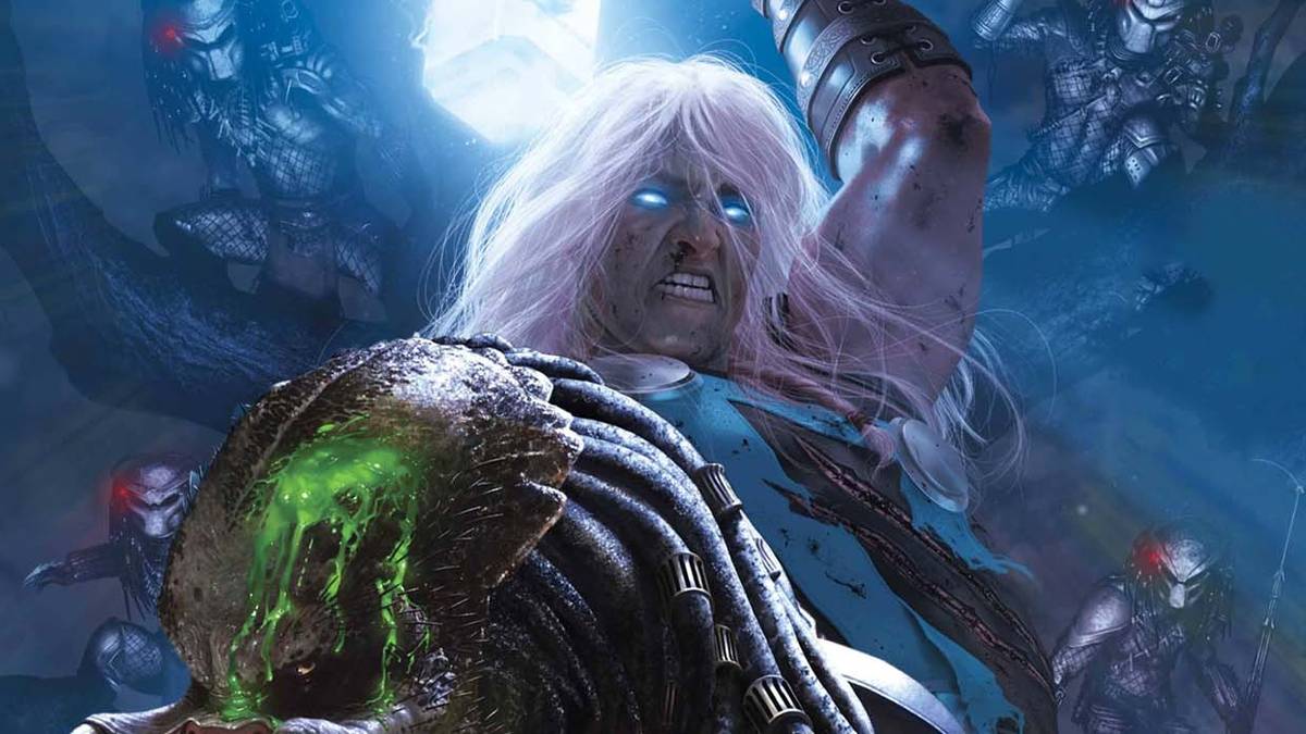 Thor Fighting A Predator Proves Official Marvel Crossover Needs To Happen