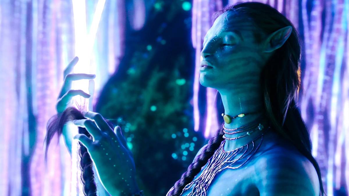 Avatar Honest Trailer Remastered Mocks James Cameron's Creepy Ponytails