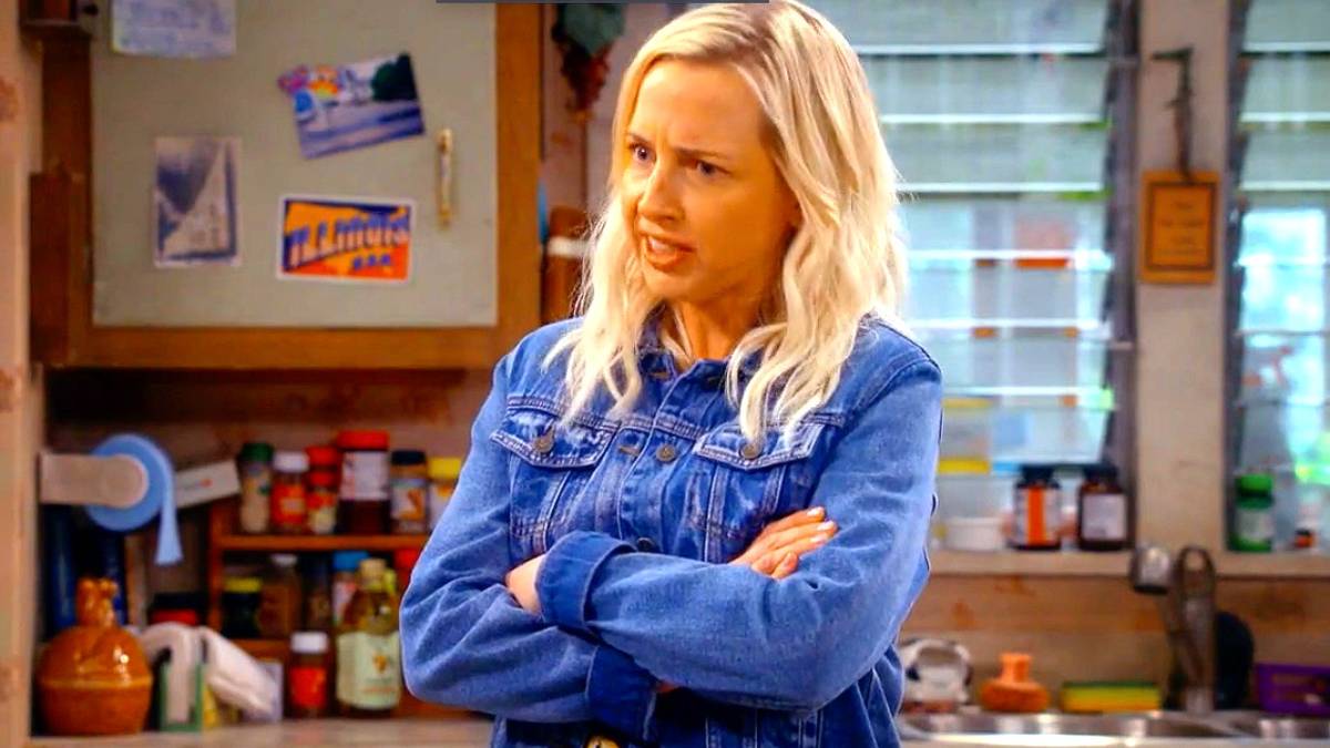 Lecy Goranson Teases What's Next For Becky On The Conners Season 5