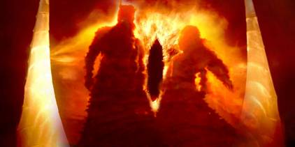 Lord Of The Rings’ Eye Of Sauron Makes A Perfect Christmas Tree Topper ...
