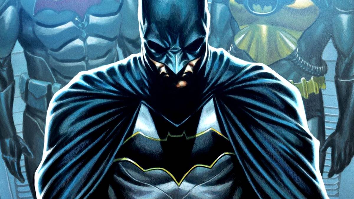 Batman's Undercover Military Look Is a Gift to Cosplayers (& Super ...