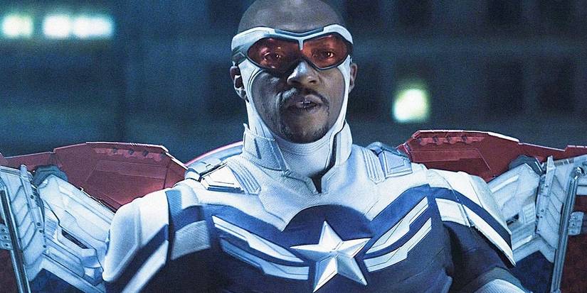 MCU's New Falcon Actor Shows Off Ripped Physique For Captain America 4