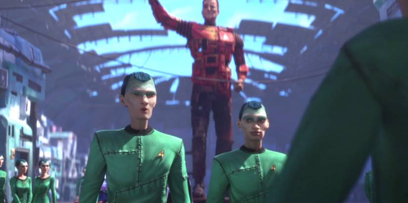 Star Trek Broke A TOS Red Shirt Tradition For The Better