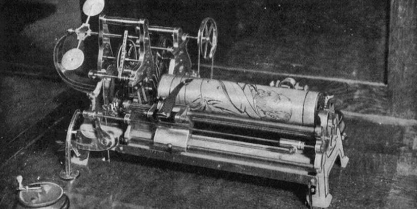 10 Tech Inventions That Were Ahead Of Their Time, According To Reddit