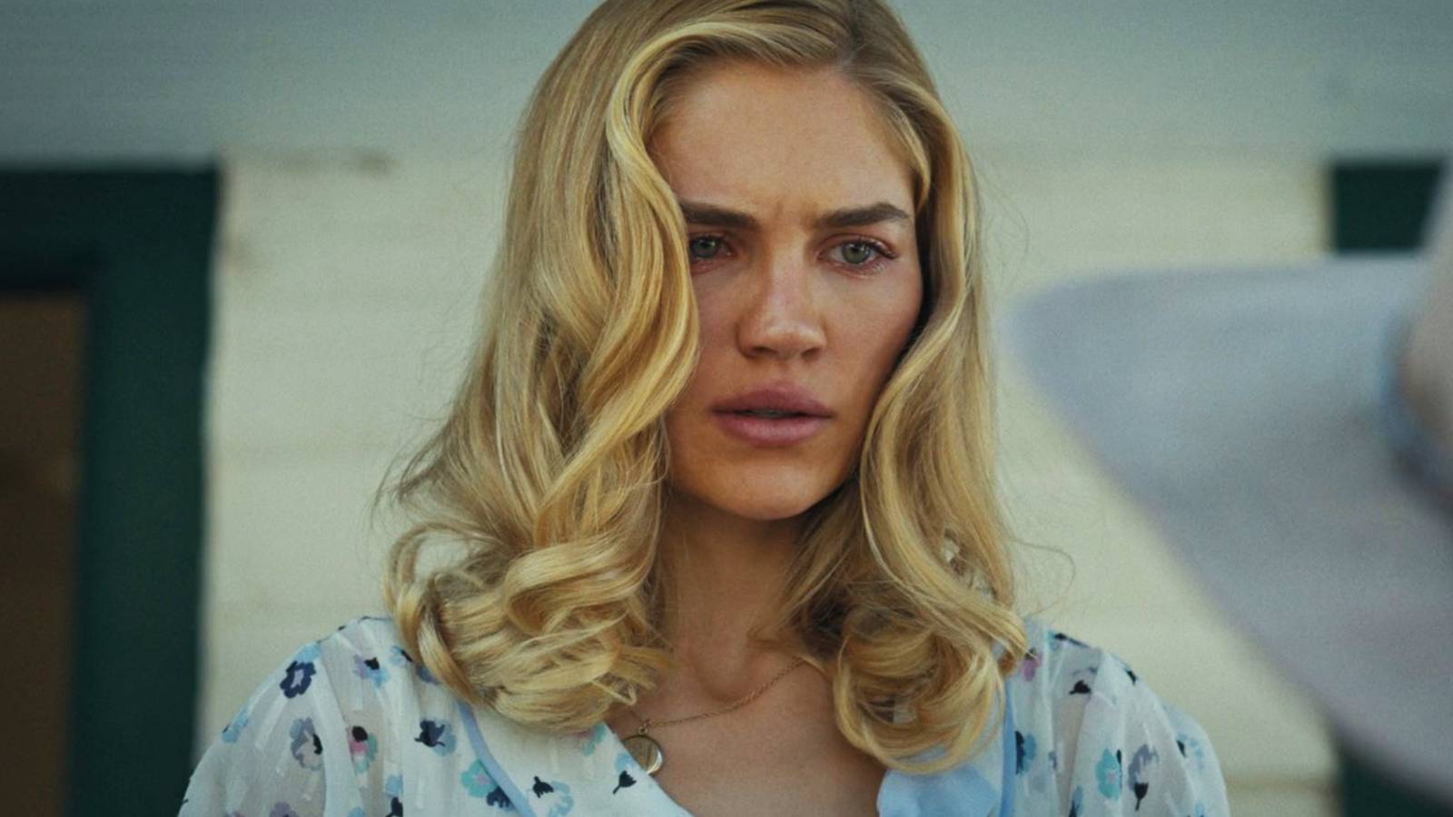 1923's Elizabeth & John Dutton Relationship Addressed By Star