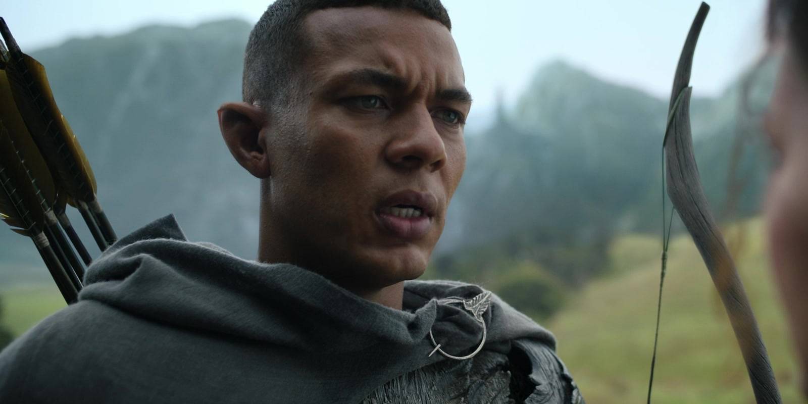 LOTR: How Arondir Almost Looked VERY Different In Rings Of Power Season 1