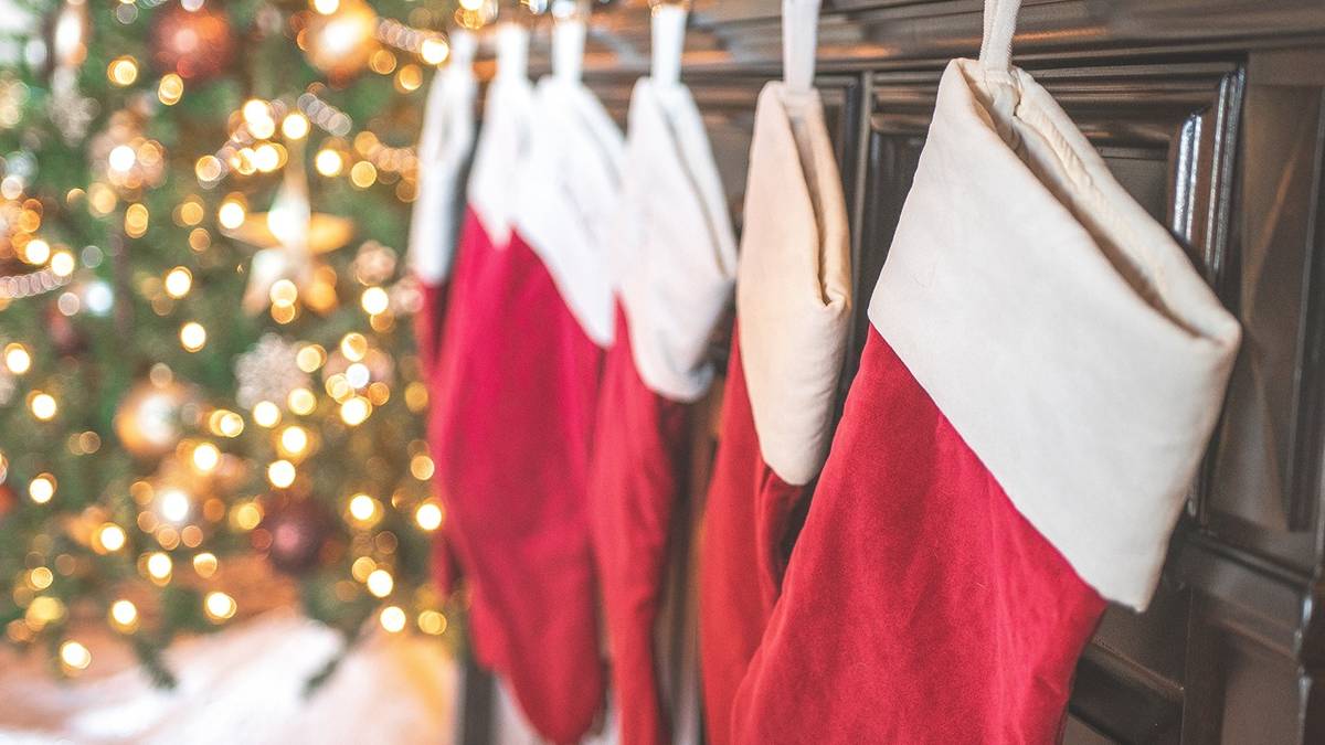 Holiday Gift Guide 2022: Best Tech Stocking Stuffers