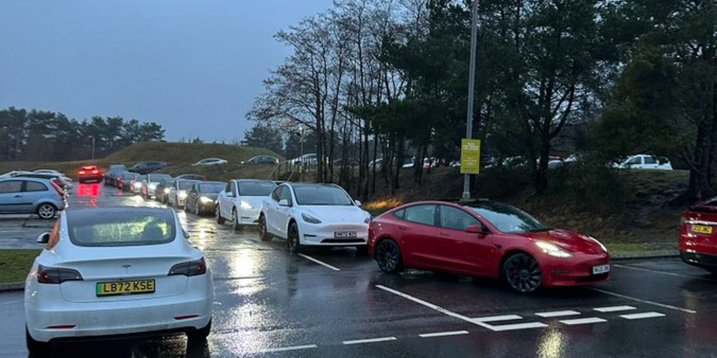 Long Lines For Tesla Chargers Show We Need Better EV Infrastructure
