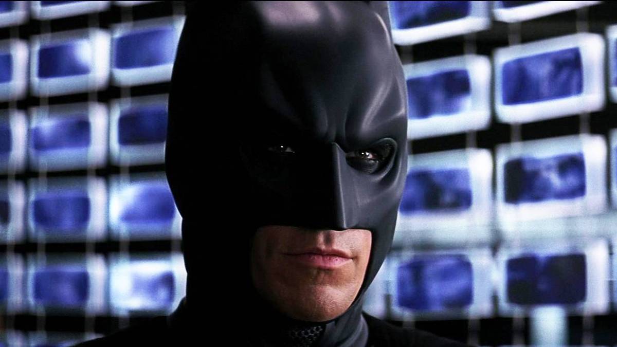 DC Officially Confirms Which Parts of Nolan's Dark Knight Are Comic Canon