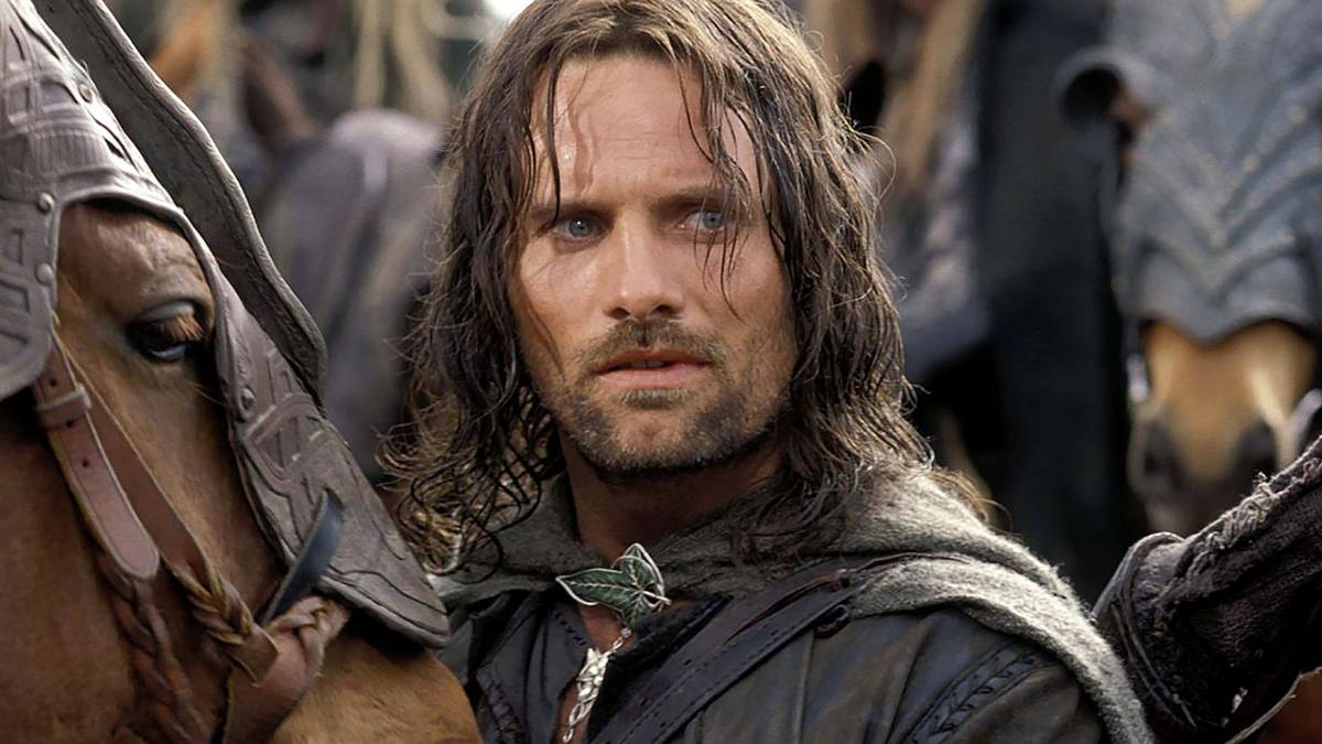 LOTR: How Aragorn Survived His Fall Off The Cliff In Two Towers