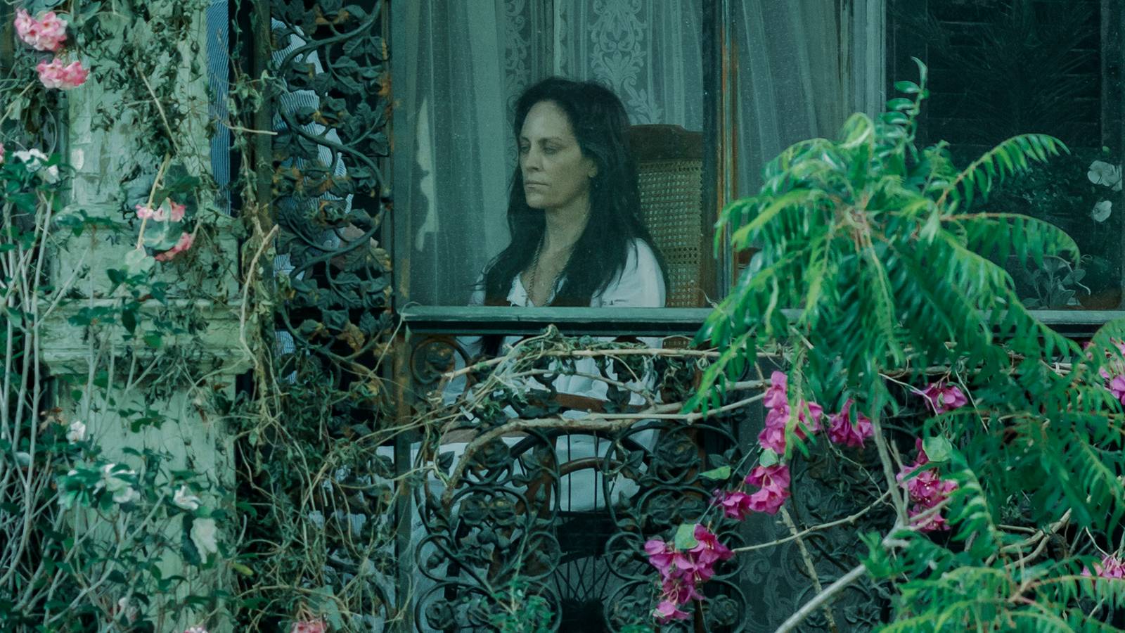 Annabeth Gish Breaks Down The Tragedy Of Deirdre In Mayfair Witches