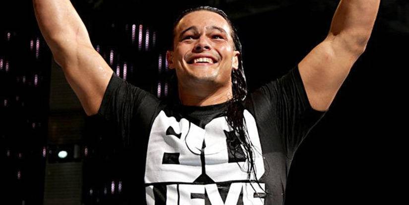 WWE SmackDown: Backstage News On The Identity Of Uncle Howdy