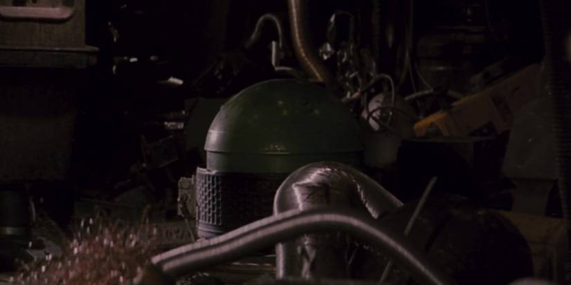Every Droid In The Original Star Wars Jawa Sandcrawler Scene