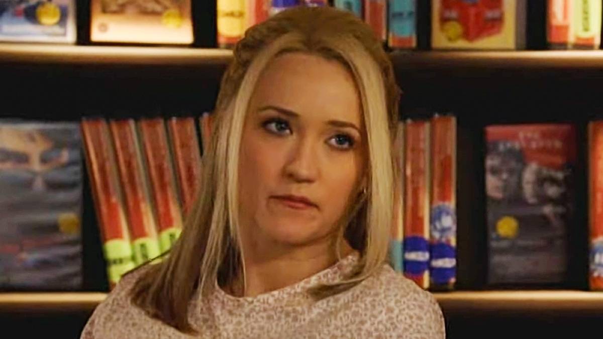 Georgie & Mandy Finally Talk Future In Young Sheldon Season 6 Trailer