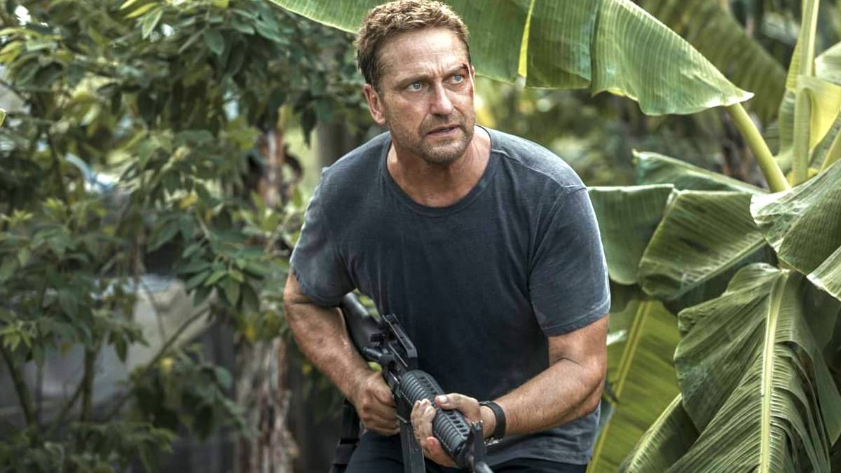 Gerard Butler's Ridiculously Named Plane Movie Gets Surprisingly Good ...