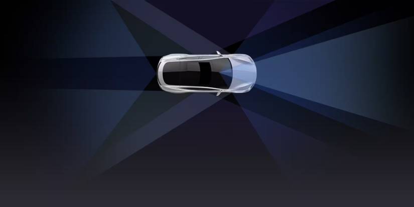 Watch A Tesla On Autopilot Narrowly Avoid A Highway Collision