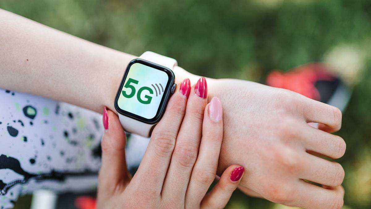 Your Next Smartwatch Could Have 5G Connectivity, But Why Would You Need It?