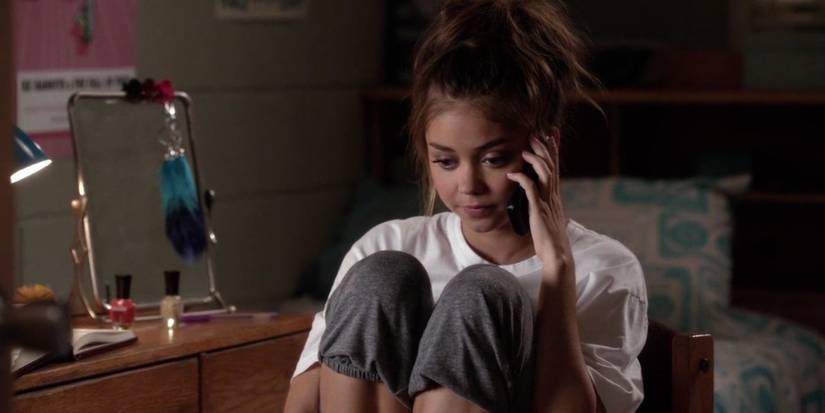 Modern Family: Every College Haley Went To (& Why She Was Kicked Out Of 1)