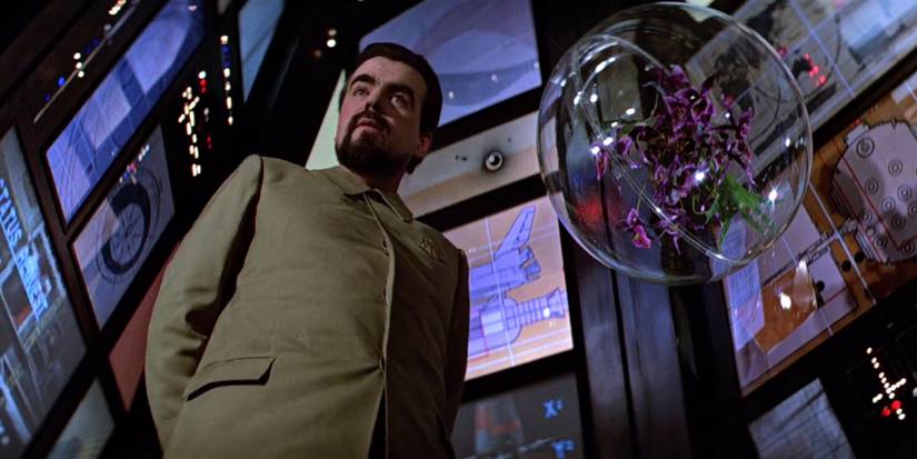 5 Villains James Bond Should Bring Back (& Aren't Blofeld)