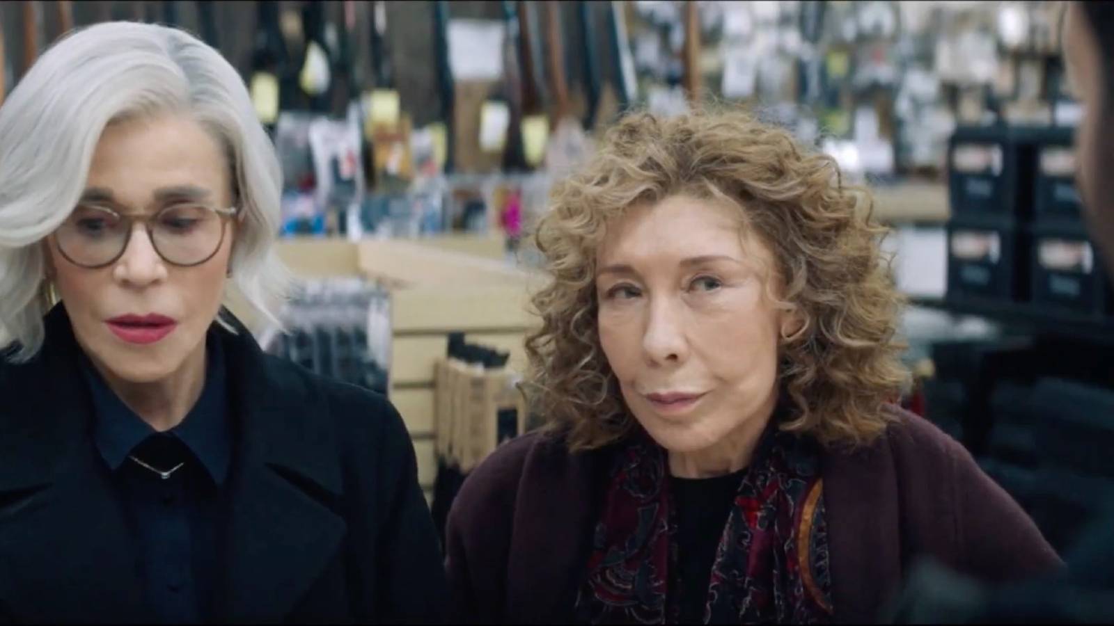 Jane Fonda & Lily Tomlin Seek Murderous Revenge In Moving On Trailer