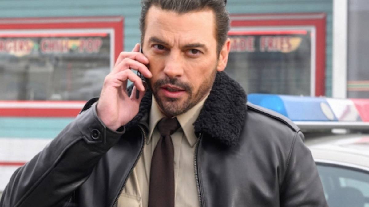 Riverdale: Why Skeet Ulrich Left The Show