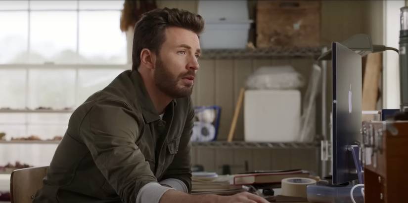 Is Ghosted Really That Bad? 6 Reasons The Movie's Reviews Are So Awful