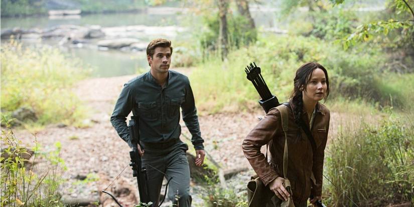 Hunger Games: Why Katniss’ “Beautiful” Archery Is Actually A Mistake ...