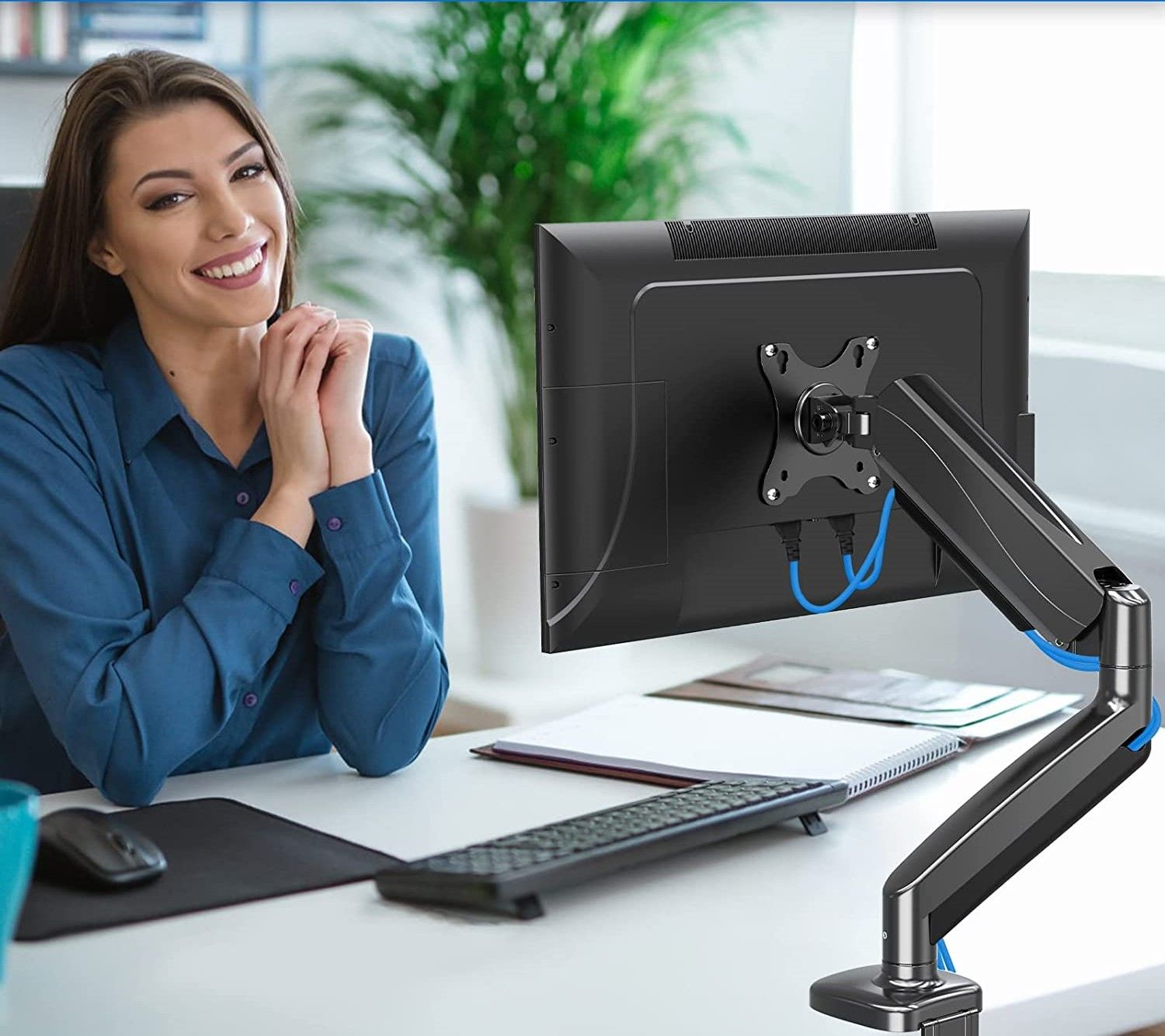 Best Monitor Stands (Updated 2023)