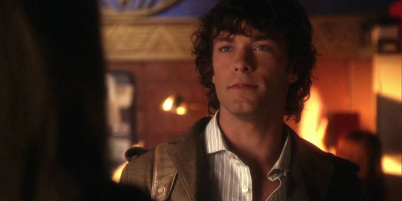 12 Smallville Characters That Figured Out Clark Was An Alien On Their Own