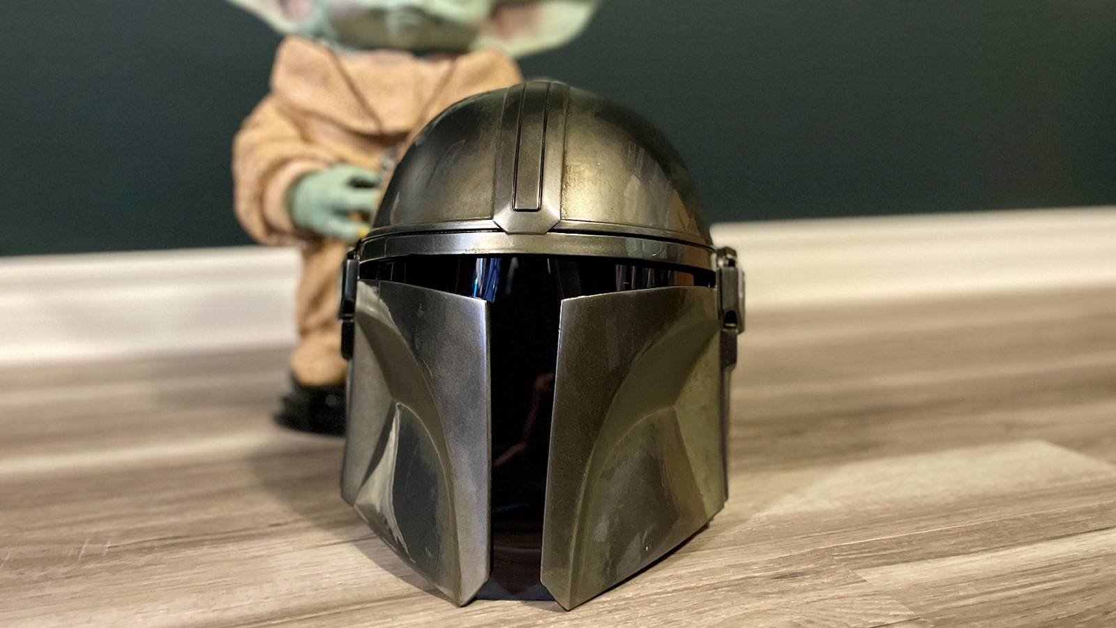 The Mandalorian Helmet by Denuo Novo Review