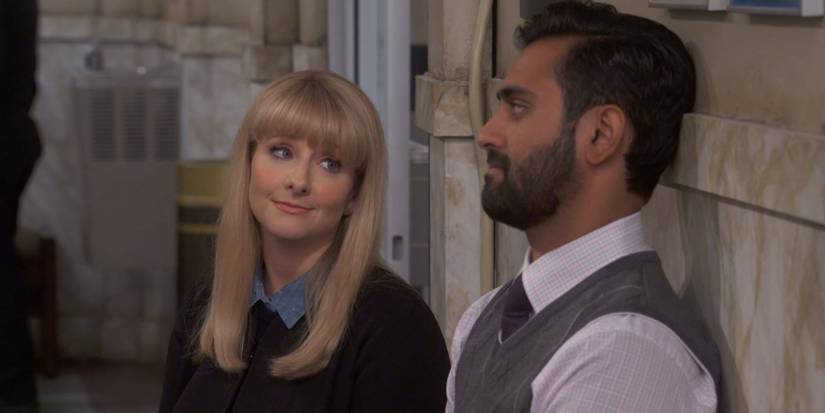 Night Court Reboot Defies Sitcom Cliches WIth Neil's New Romance